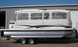pontoon-enclosure11 - Paul's Custom Canvas