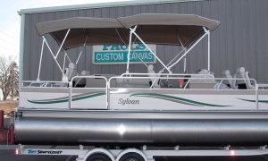 pontoon-enclosure4 - Paul's Custom Canvas